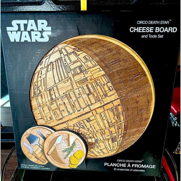 Disney | Kitchen | Disneys Disneyland Star Wars Death Star Kitchen ...